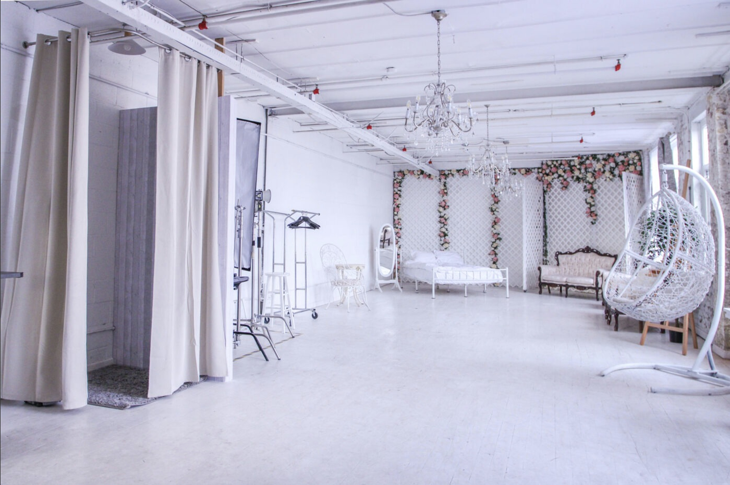 Space For Arts - NY Astoria Studio 1 White Wood