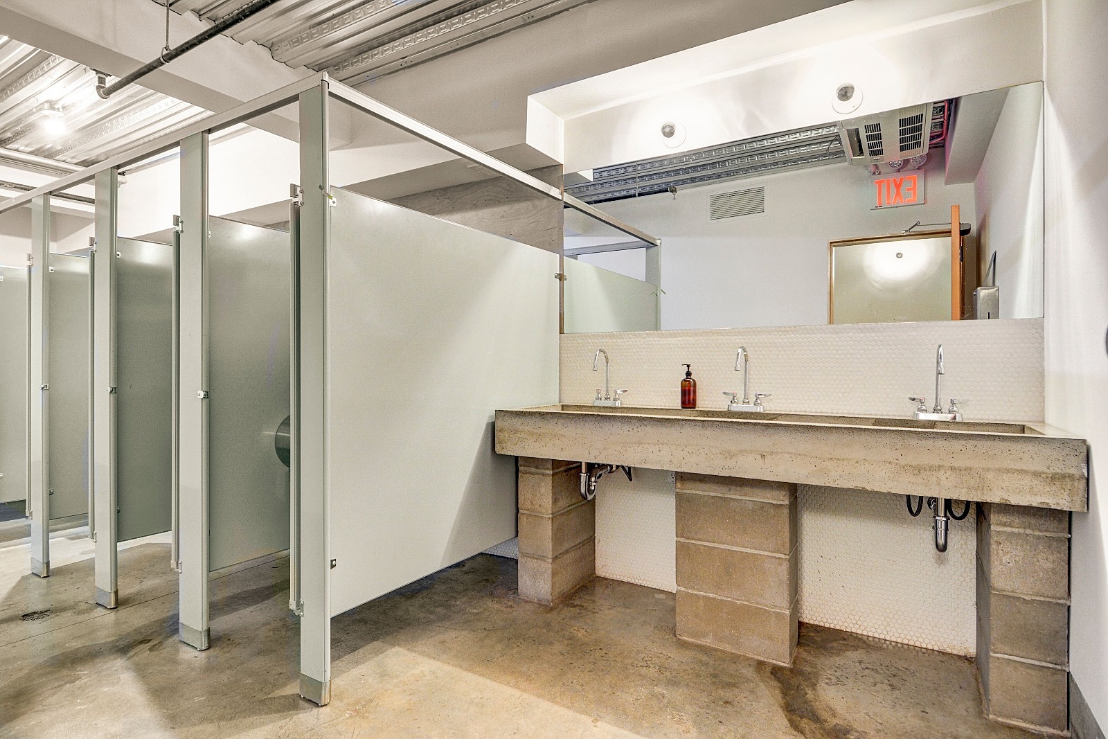 Space For Arts - 99 Scott Studio