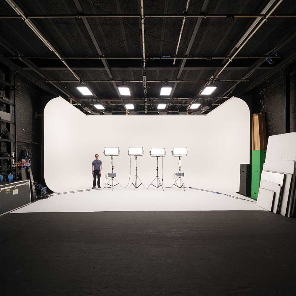 Space For Arts - Soundproof Green Screen Cyc Studio